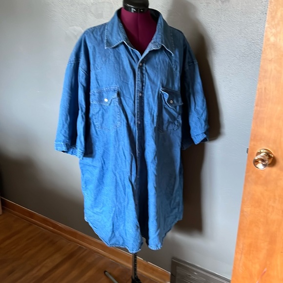 Forge workwear | Shirts | Denim Work Shirt Size 4 Xlt Snaps | Poshmark